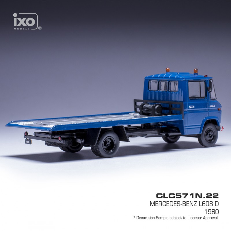 Mercedes L 608 D 1980 Blue IXO CLC571N - Miniatures Autos Motos