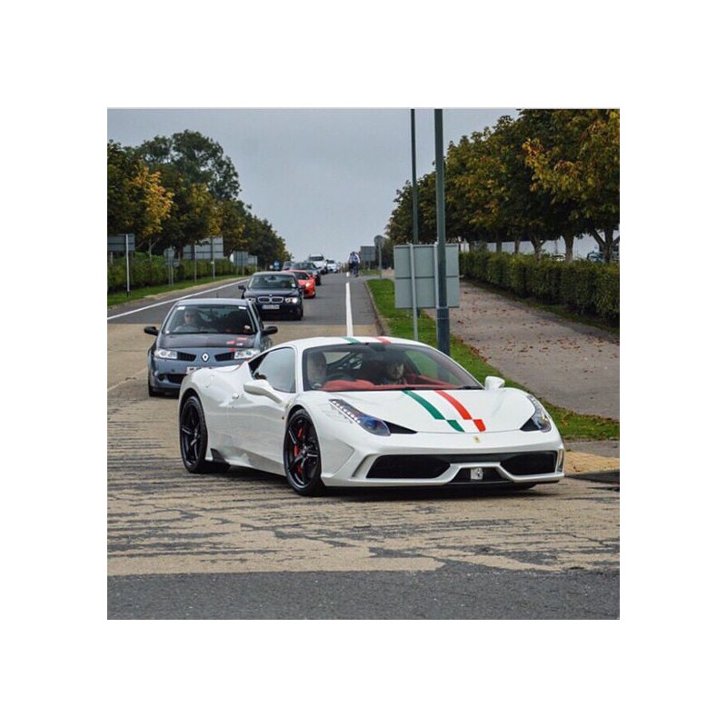 Ferrari F12 TDF Bianco Avus with Italian tricolore livery Looksmart ...