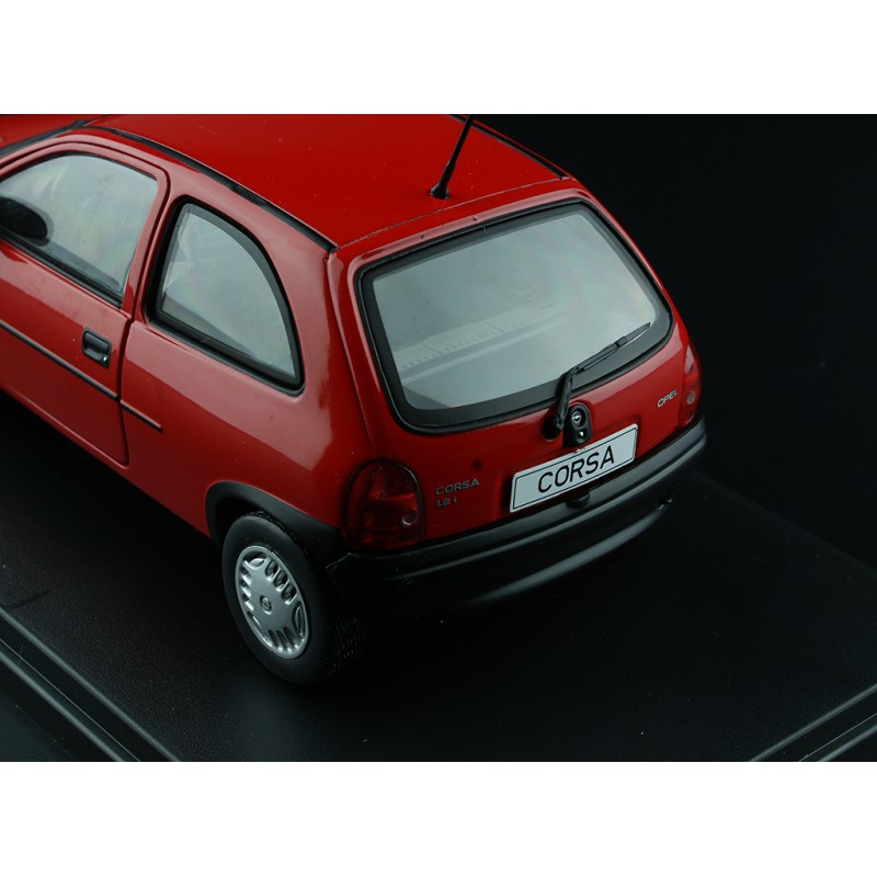 Opel Corsa B 1993 Red Whitebox WB124191 - Miniatures Autos Motos